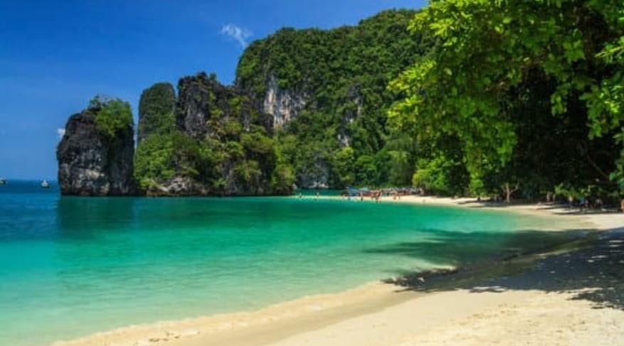 Hot Places in November - Where to Go for Holidays?– South West Mag